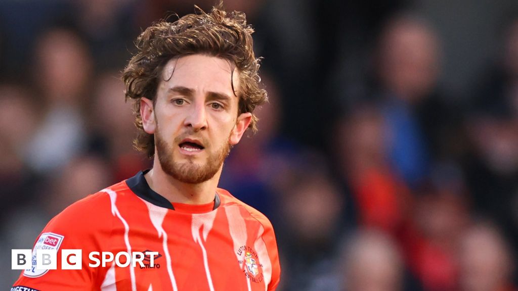 Tom Lockyer: Luton Town captain given 'all-clear' after heart surgery ...
