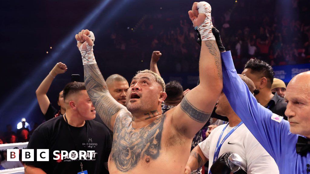 Sonny Bill Williams suffers shock first boxing defeat by MMA fighter ...