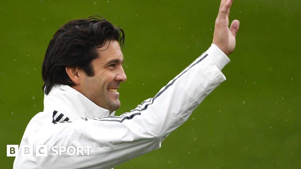 Santiago Solari: Real Madrid need character in first game as boss - BBC ...