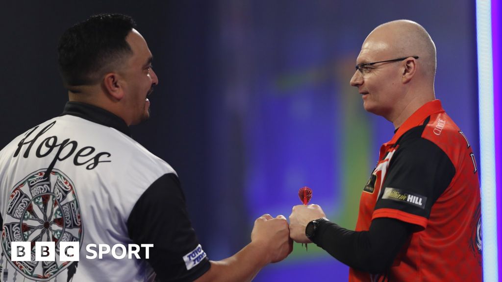 PDC World Darts Championship 2021: Mickey Mansell whitewashes Haupai ...