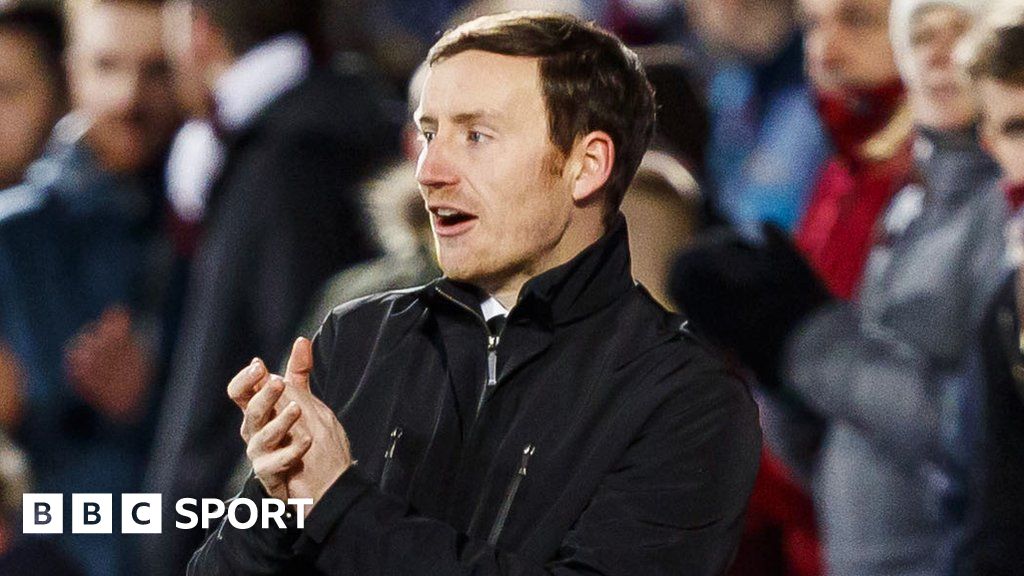 Hearts: Ian Cathro welcomes pressure in first head coach's job - BBC Sport