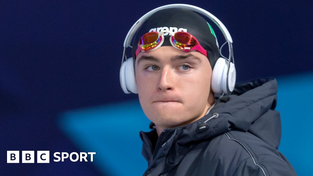 Conor Ferguson: NI swimmer sets new 100m Backstroke record - BBC Sport