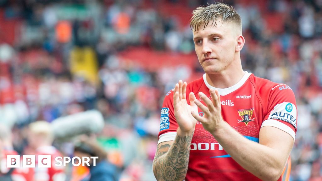 Alex Mellor: Leeds Rhinos to sign Huddersfield Giants back-rower in ...