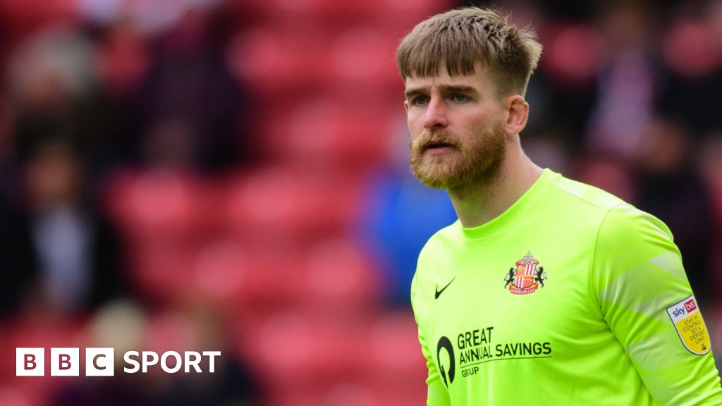 Lee Burge: Sunderland goalkeeper out for four or five weeks with heart ...