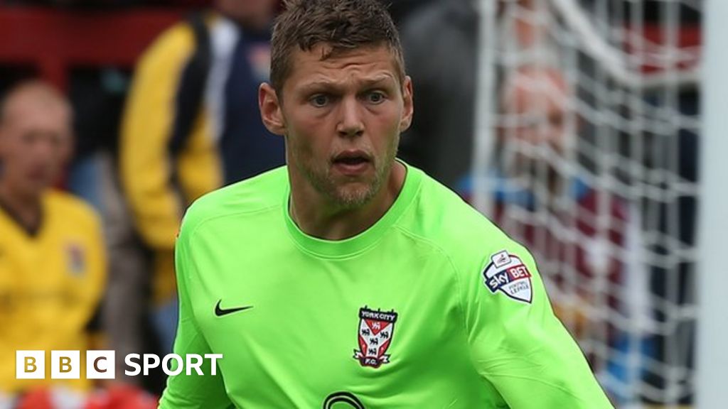 Jason Mooney: Accrington Stanley sign York City keeper - BBC Sport