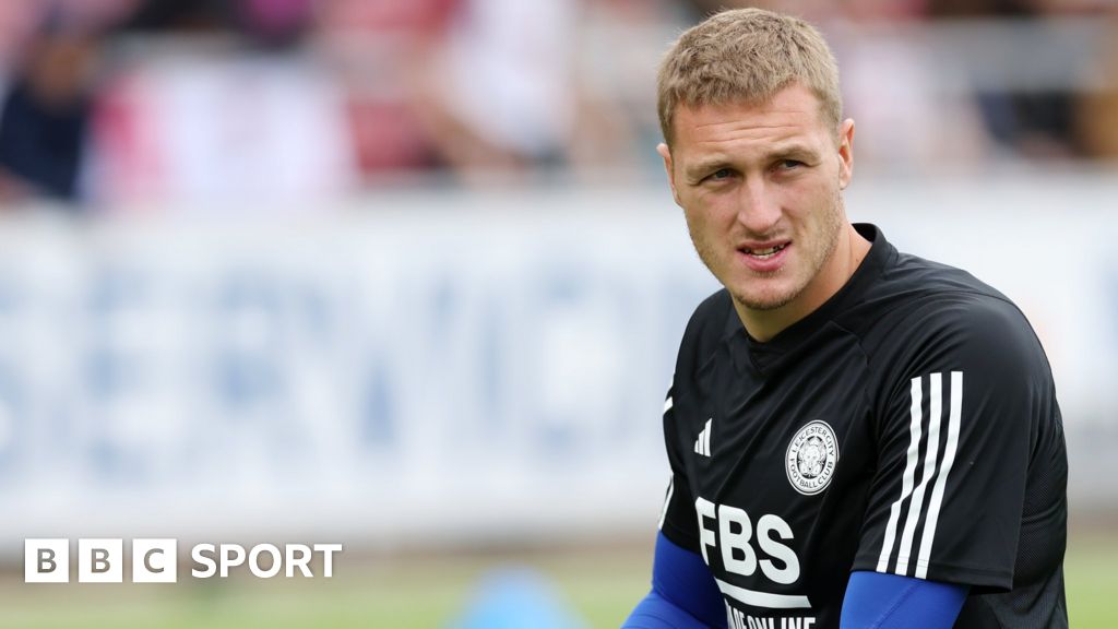 Daniel Iversen: Stoke City sign Leicester City goalkeeper on loan - BBC ...