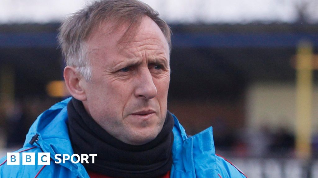Mark Yates: Solihull Moors reappoint Stourbridge boss on short-term ...