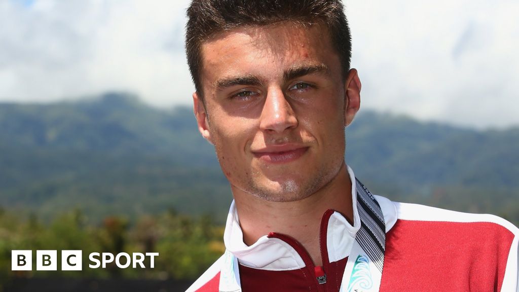 Indoor British Championships: Toby Harries and Adelle Tracey win - BBC ...