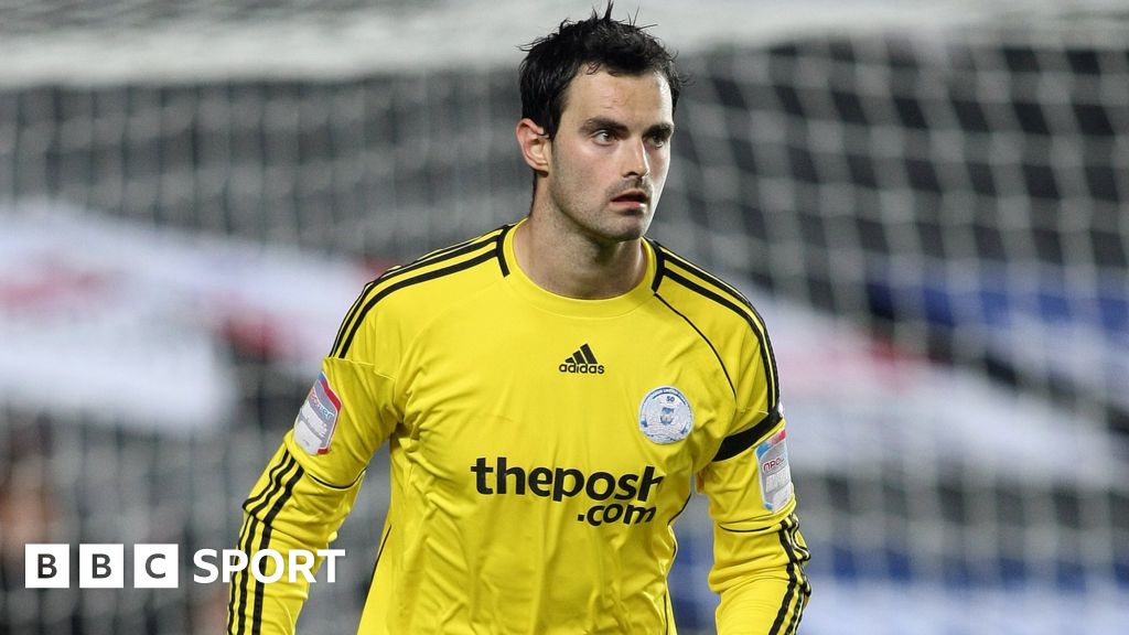 Joe Lewis, Neil Alexander and Callum Morris join Aberdeen - BBC Sport