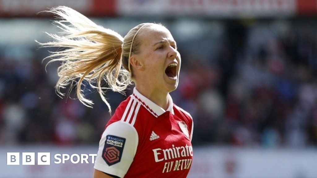 England forward Beth Mead has signed a new contract with Arsenal - BBC ...