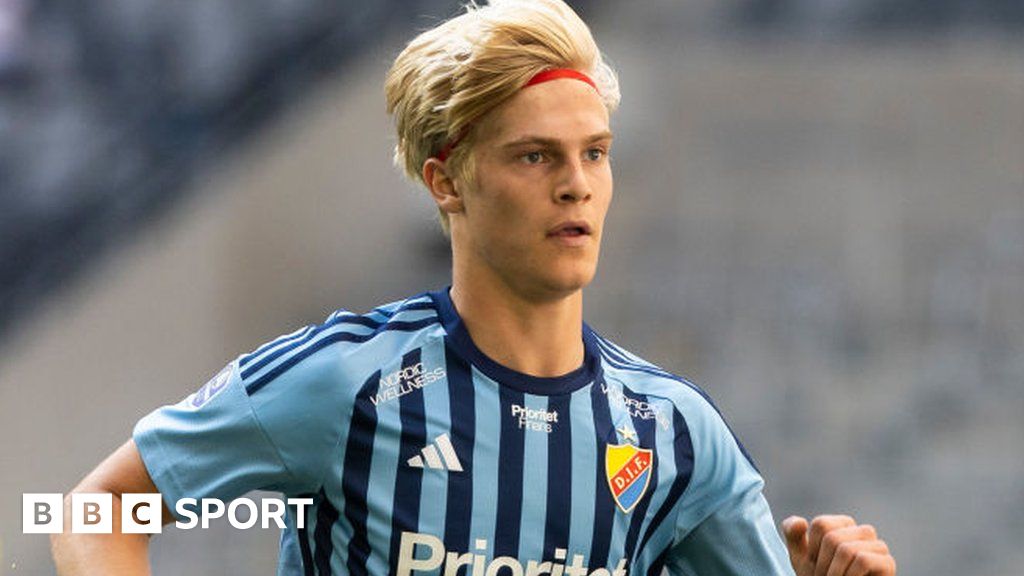 Lucas Bergvall: Tottenham agree deal for 18-year-old Swedish midfielder ...