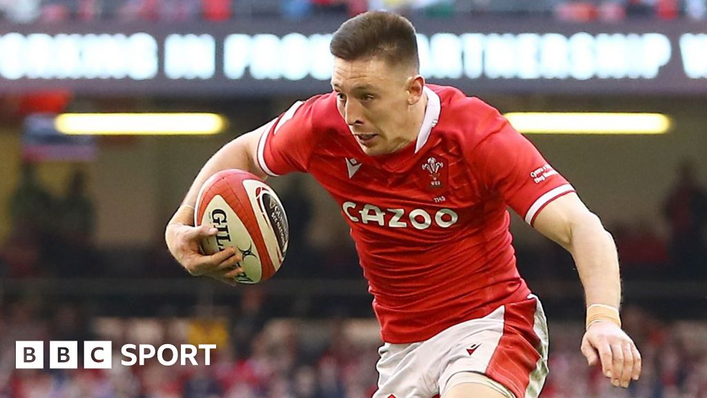 Josh Adams: Cardiff wing set for at least a month on sidelines - BBC Sport