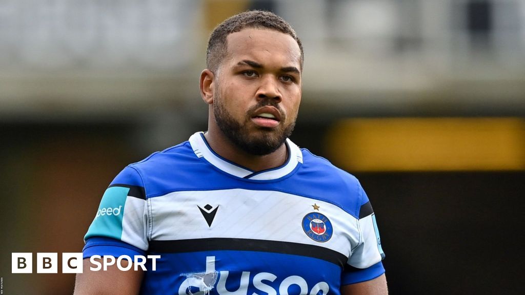 Ollie Lawrence: Bath centre named Premiership player of the season ...