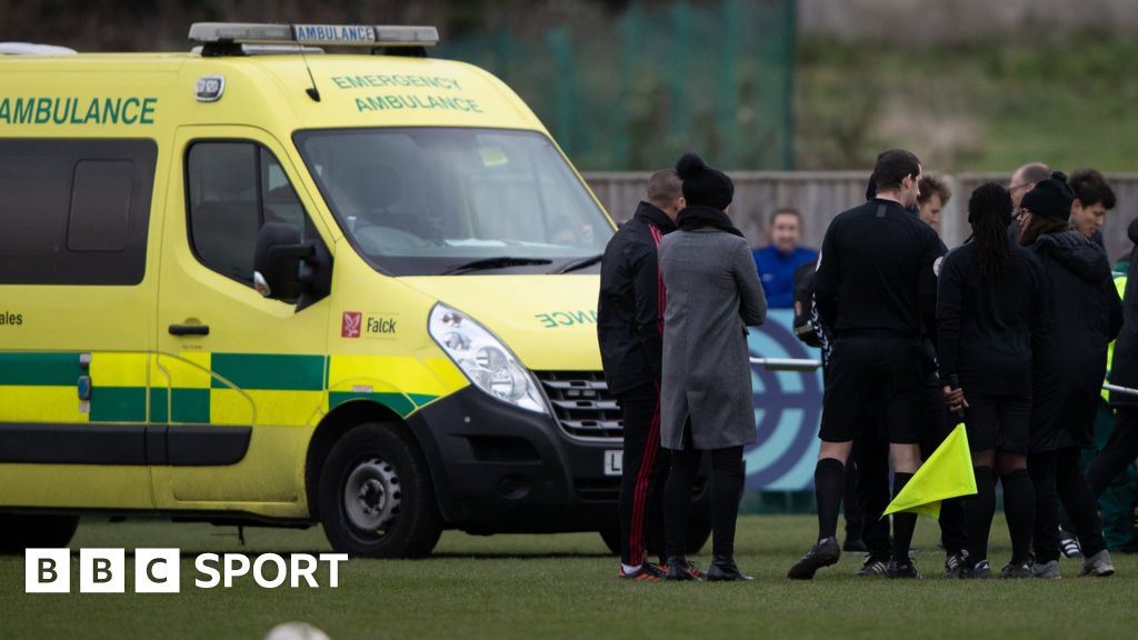 Charlotte Kerr: Charlton v Man Utd Women abandoned over lack of oxygen ...