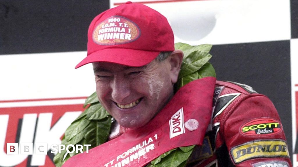 Joey Dunlop: Legendary NI rider's legacy and last TT treble remembered ...