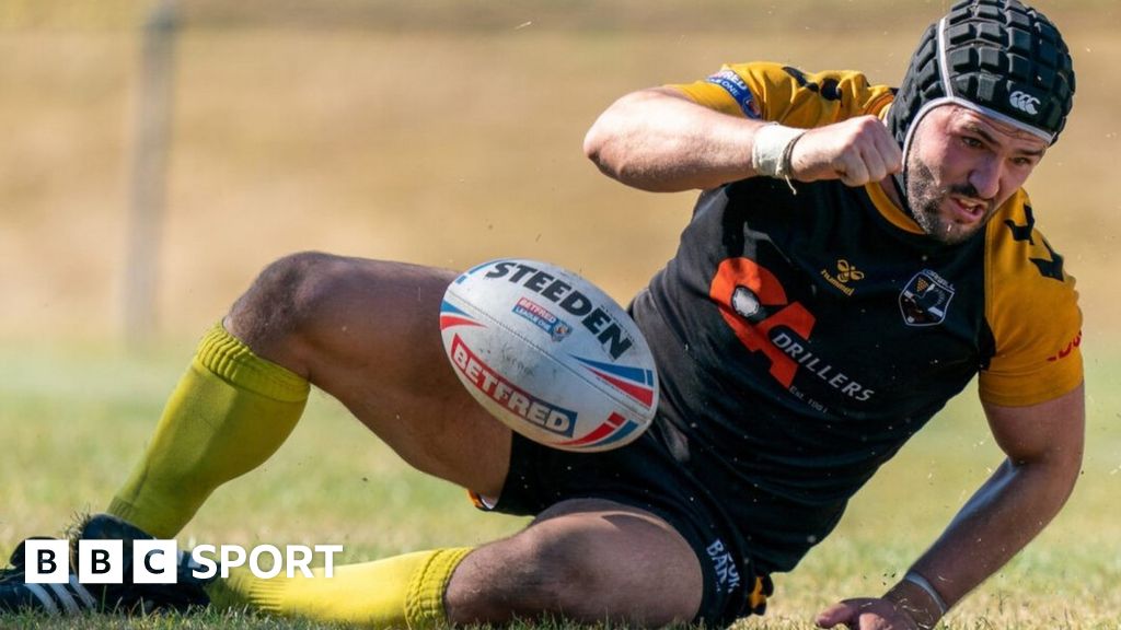 Nathan Conroy and Bailey Black: Cornwall make double signing - BBC Sport