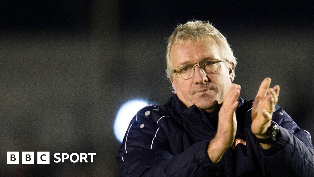 Tim Flowers: Barnet appoint ex-Solihull Moors boss as new manager - BBC ...