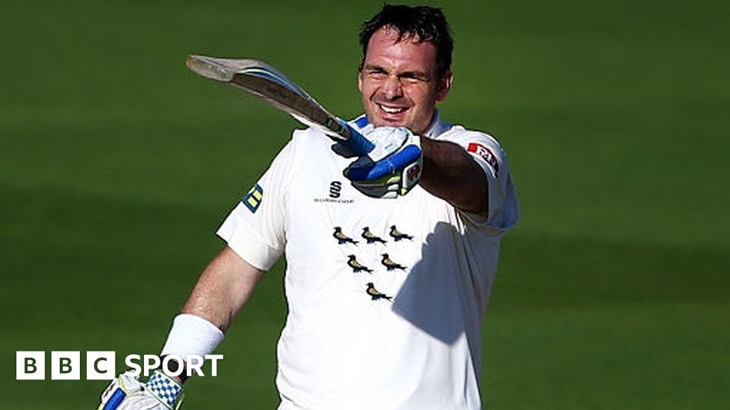 County Championship: Michael Yardy century in final Hove match - BBC Sport