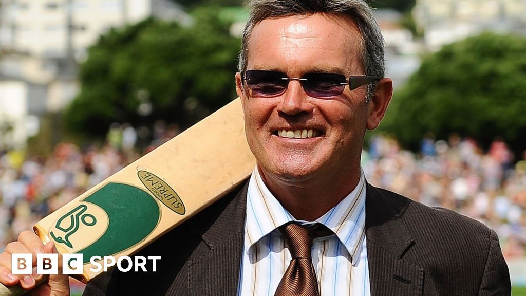 Martin Crowe: Ex-New Zealand captain dies of cancer at 53 - BBC Sport
