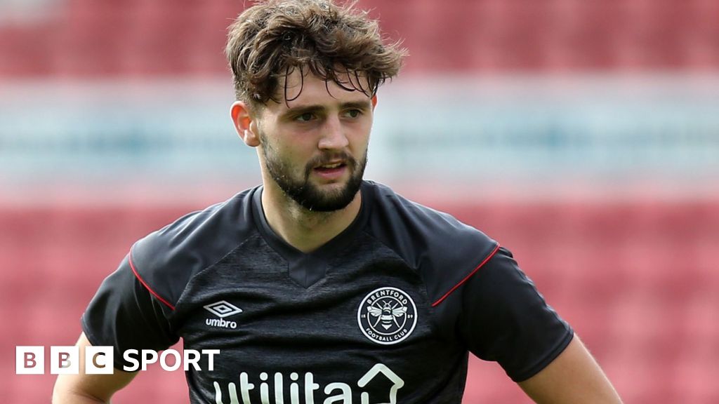 Joe Adams, Jake Eastwood & Joe Bunney: Grimsby Town sign duo on loan as ...