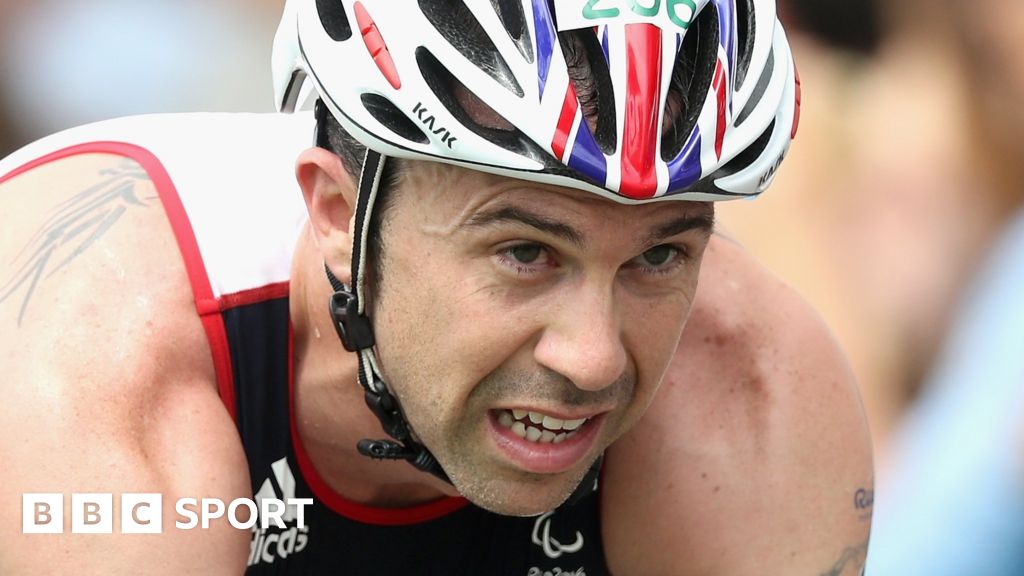 World Triathlon Series 2017: Andy Lewis and Dave Ellis win golds - BBC ...