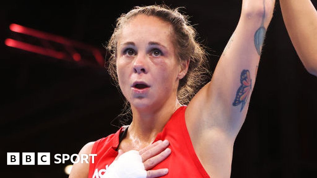 Commonwealth Games: NI's Carly McNaul through as men's pairs one win ...
