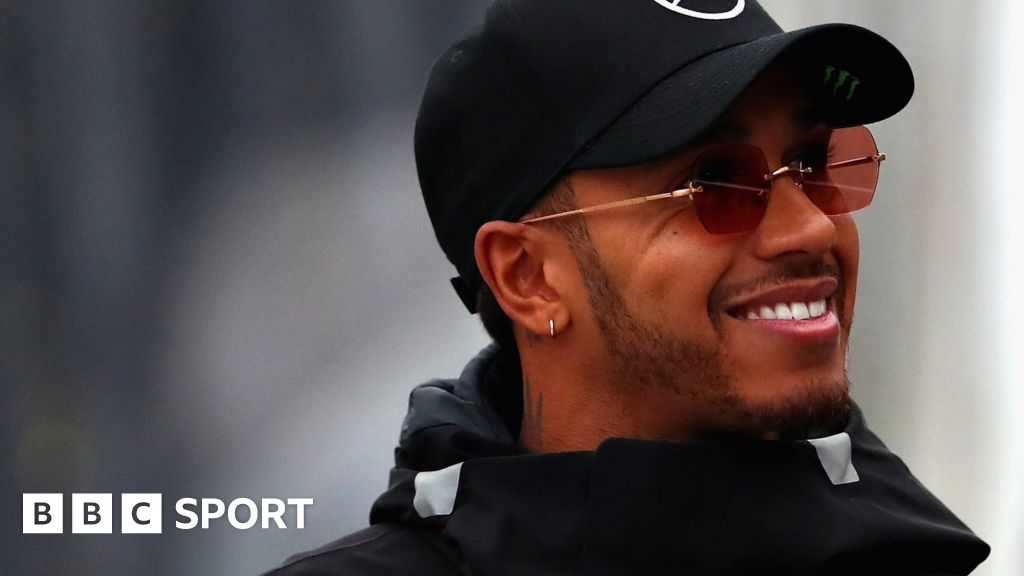 Lewis Hamilton dominates Japanese GP practice after crash scare - BBC Sport