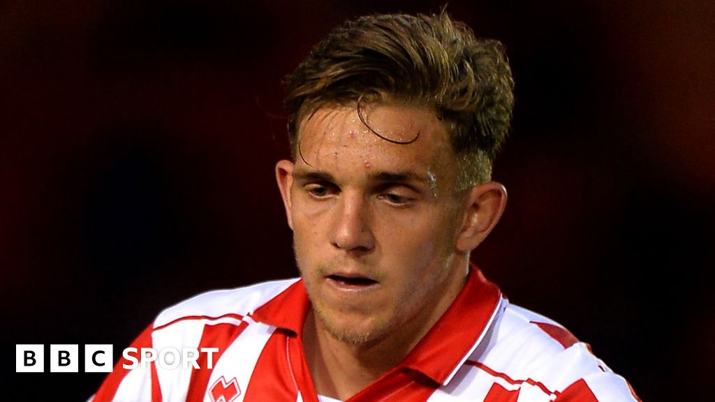 Callum Howe: Lincoln City defender agrees 12-month contract extension ...