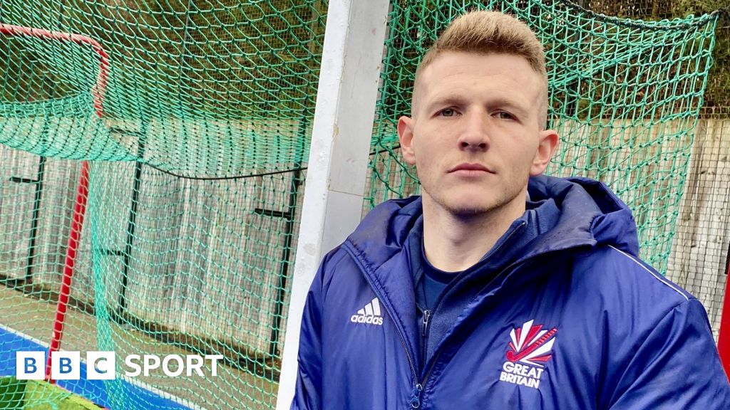 Sam Ward: Partially blinded hockey player plots Olympic return - BBC Sport