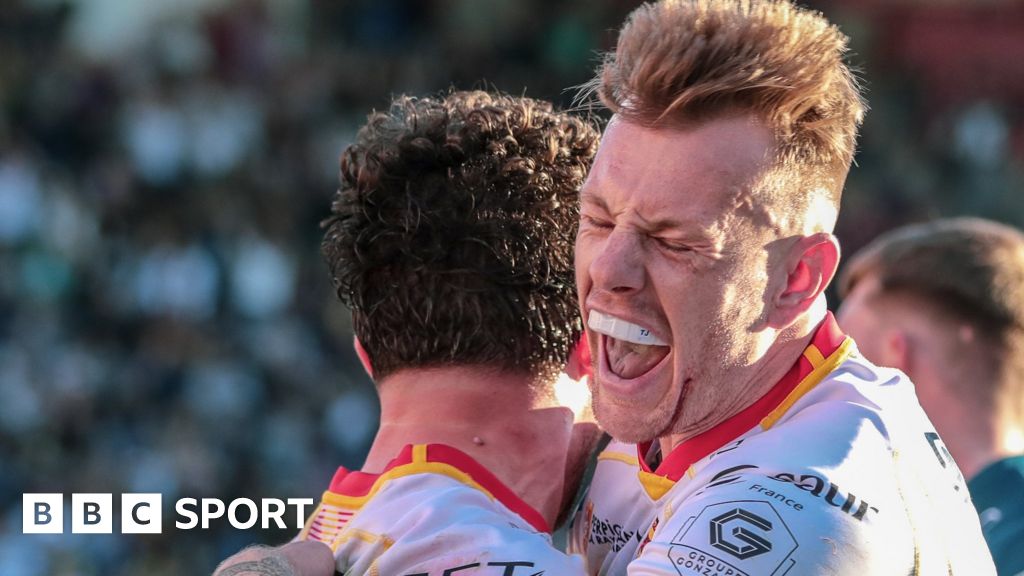 Super League: Catalans Dragons 36-6 Wakefield Trinity - Tom Johnstone ...