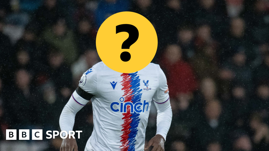 Garth Crooks' Team of the Week: Saka, Odegaard, De Gea, Toney, Silva ...