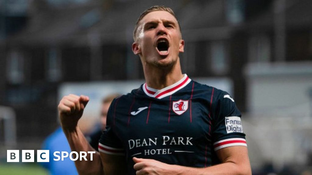 Raith Rovers 3-1 Motherwell: Hapless Motherwell outclassed by hosts ...