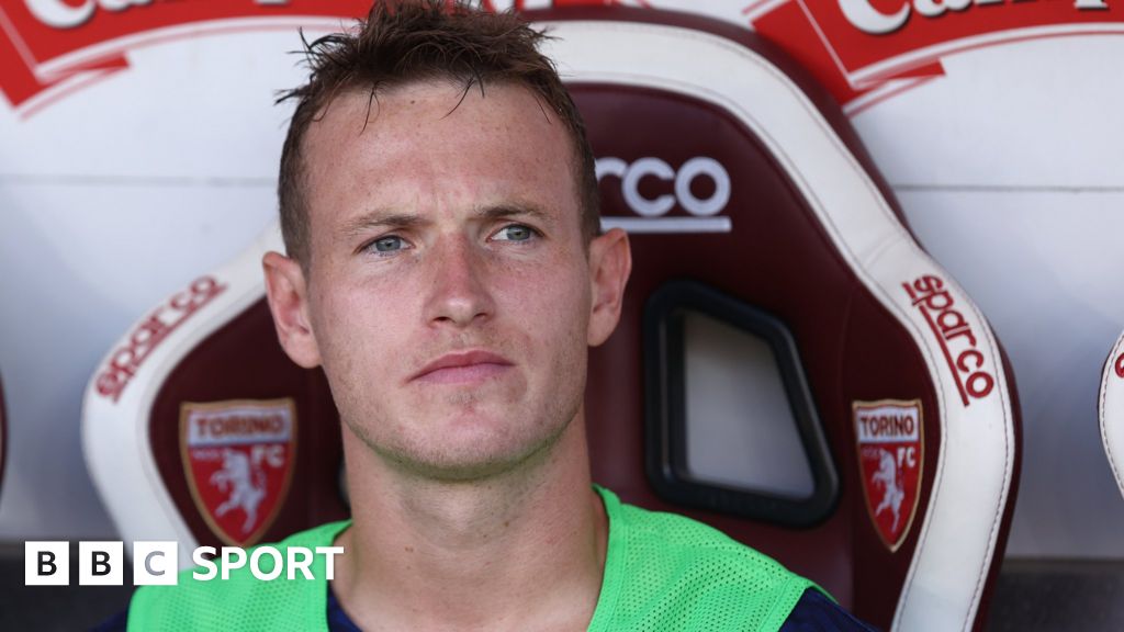 Jakub Jankto: 'Coming out means I can play without hiding' - BBC Sport