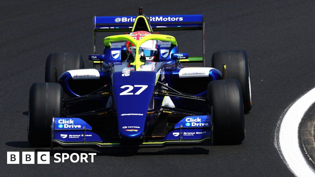 W Series: British driver Alice Powell takes victory in Hungary - BBC Sport