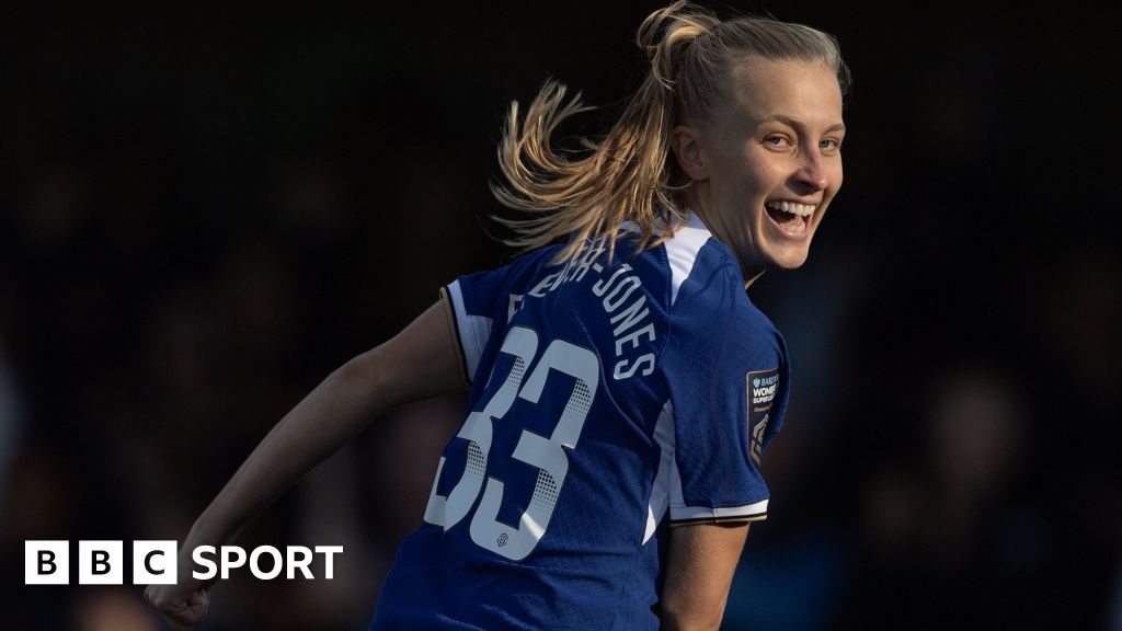 Aggie Beever-Jones: Chelsea forward signs contract extension - BBC Sport