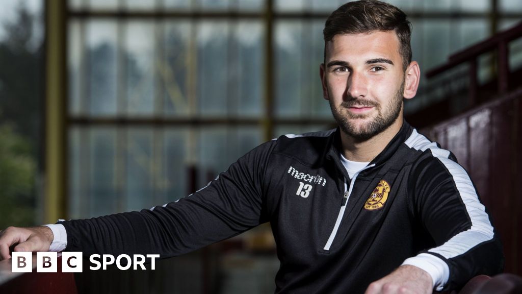 Motherwell sign up goalkeeper Russell Griffiths - BBC Sport