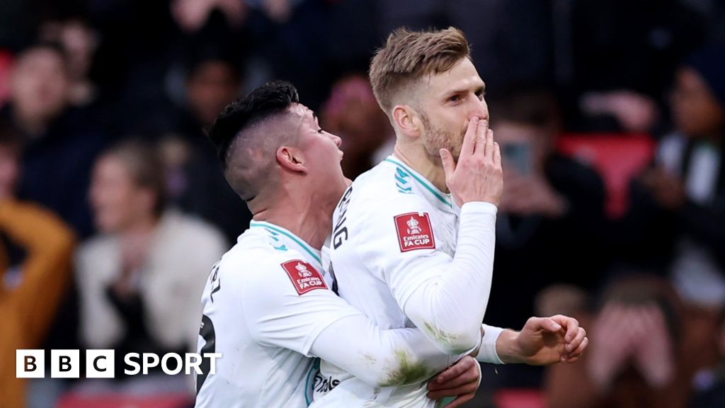 Watford 1-1 Southampton: Stuart Armstrong denies Hornets to earn Saints ...