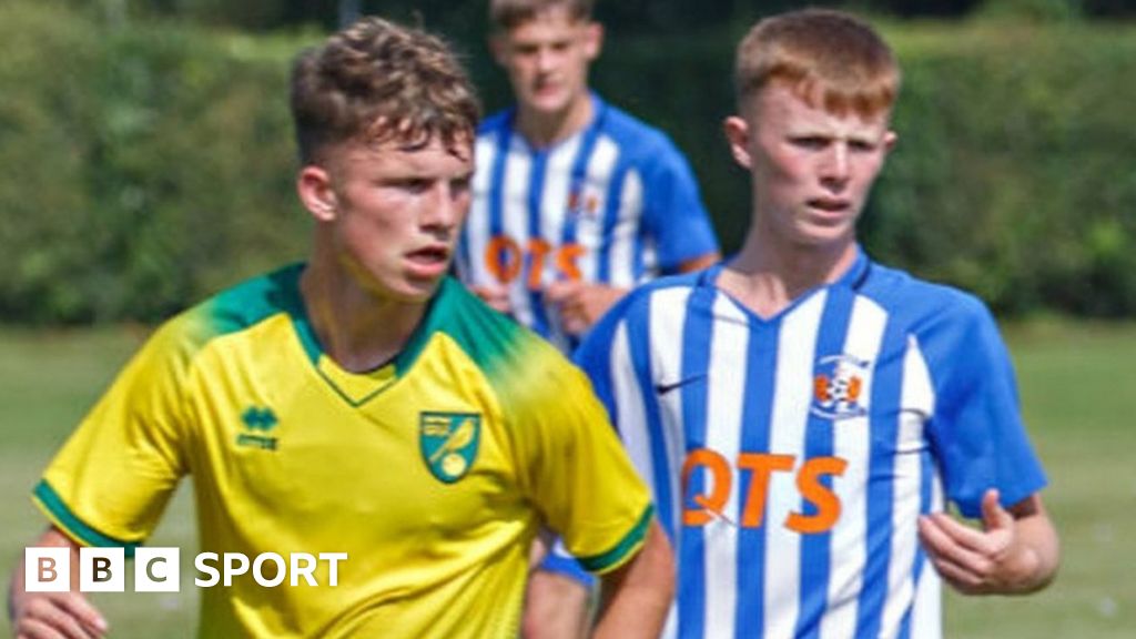 Kilmarnock: Teenage defender Liam Smith completes Man City move - BBC Sport