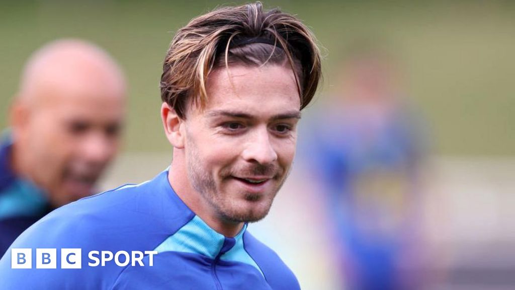 Man City: G﻿realish 'can be more maverick for England' - BBC Sport