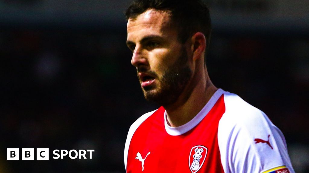 Anthony Forde: Oxford United sign former Rotherham United winger - BBC ...