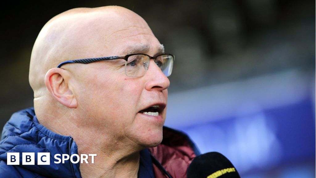 Individual displays lighten World Cup gloom for Wales and John Kear ...