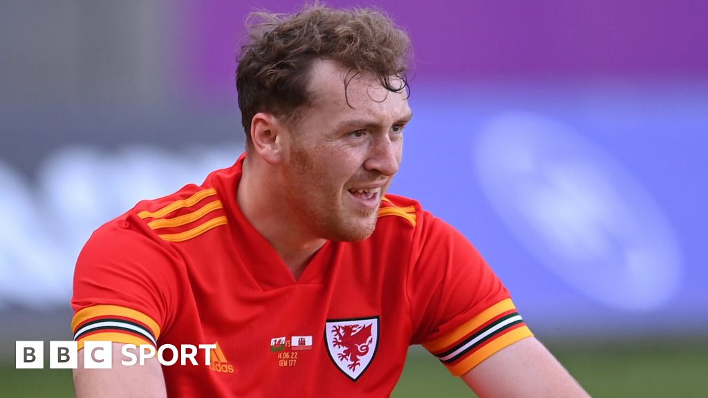 Luke Jephcott: Newport sign ex-Wales U21 striker from St Johnstone ...