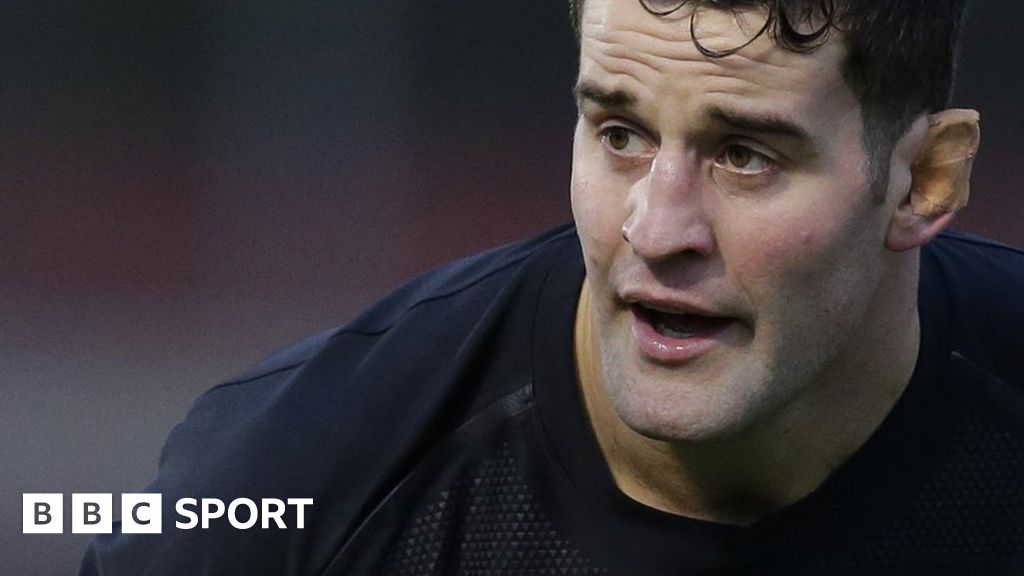 Calum Clark: Saracens forward signs new contract - BBC Sport