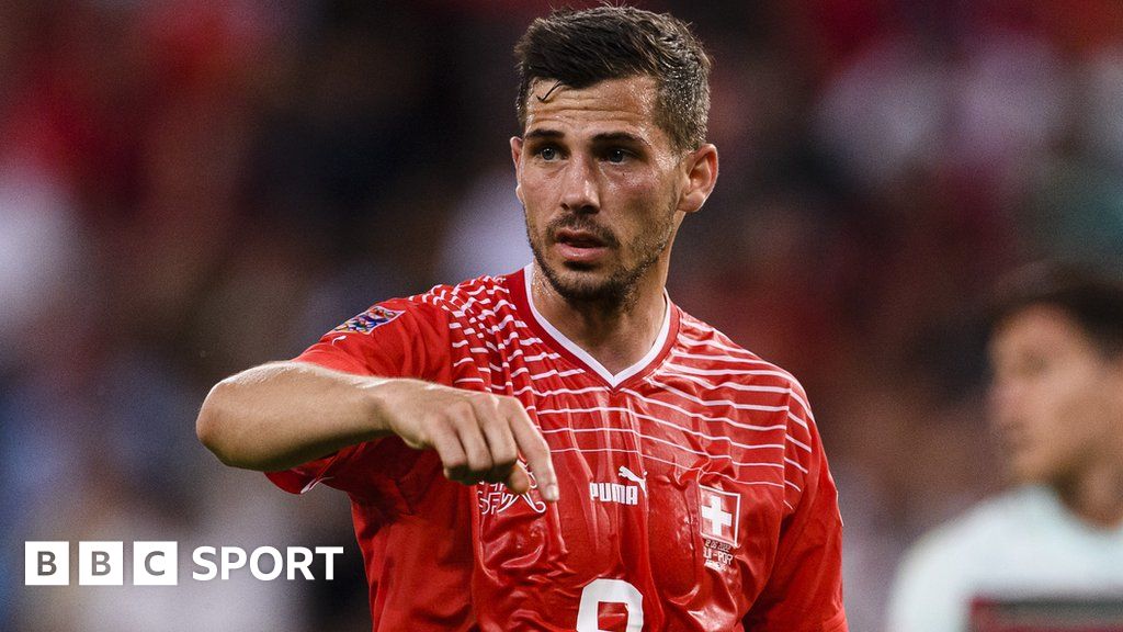 Nottingham Forest sign Switzerland's Remo Freuler from Atalanta - BBC Sport