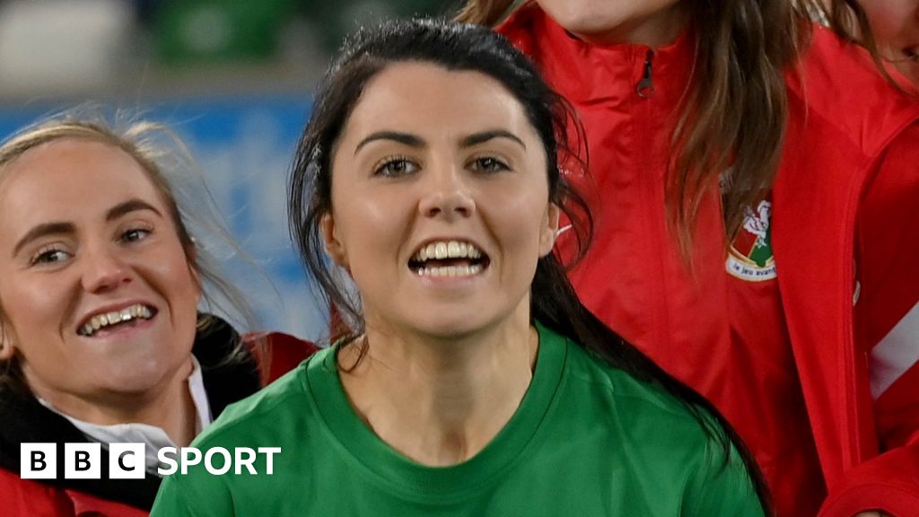 Jessica Foy: Glentoran captain becomes first paid female player with a ...
