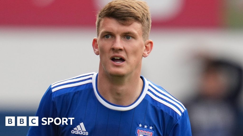 Bailey Clements: Stevenage agree loan deal for Ipswich Town full-back ...