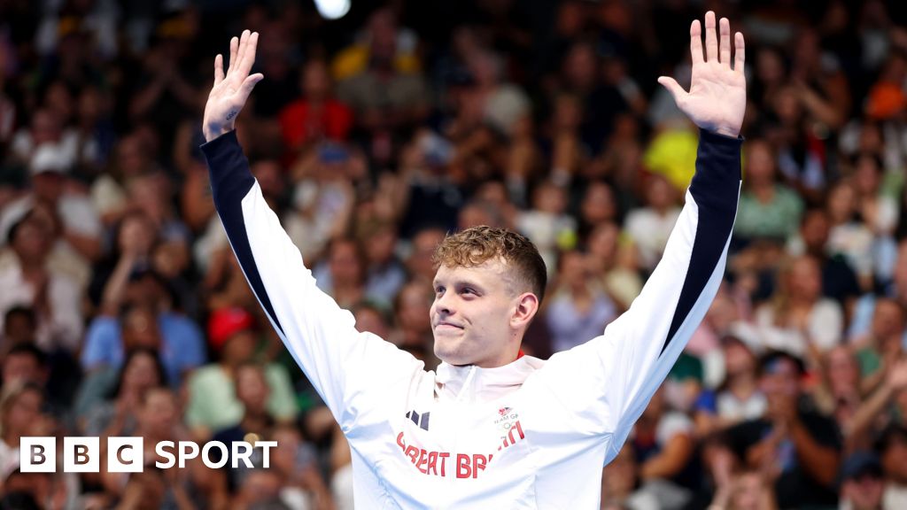 Olympic Games 2024: Matt Richards wins 200m freestyle silver - BBC Sport