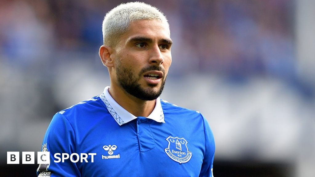Neal Maupay: Everton condemn social media abuse of striker - BBC Sport