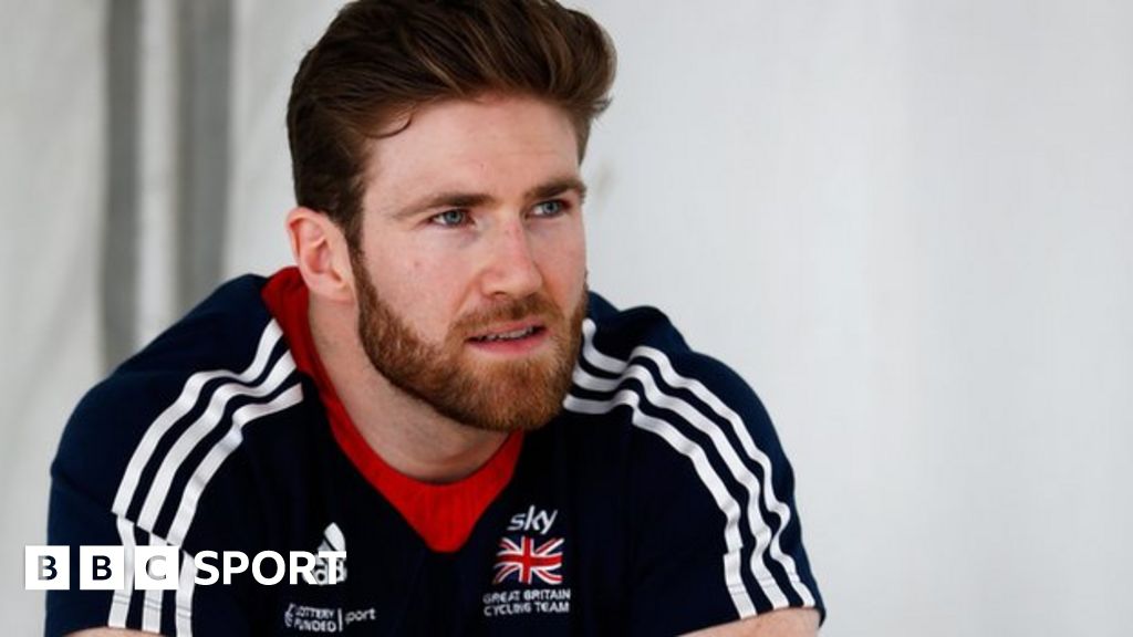 Liam Phillips makes history with BMX Supercross World Cup title - BBC Sport