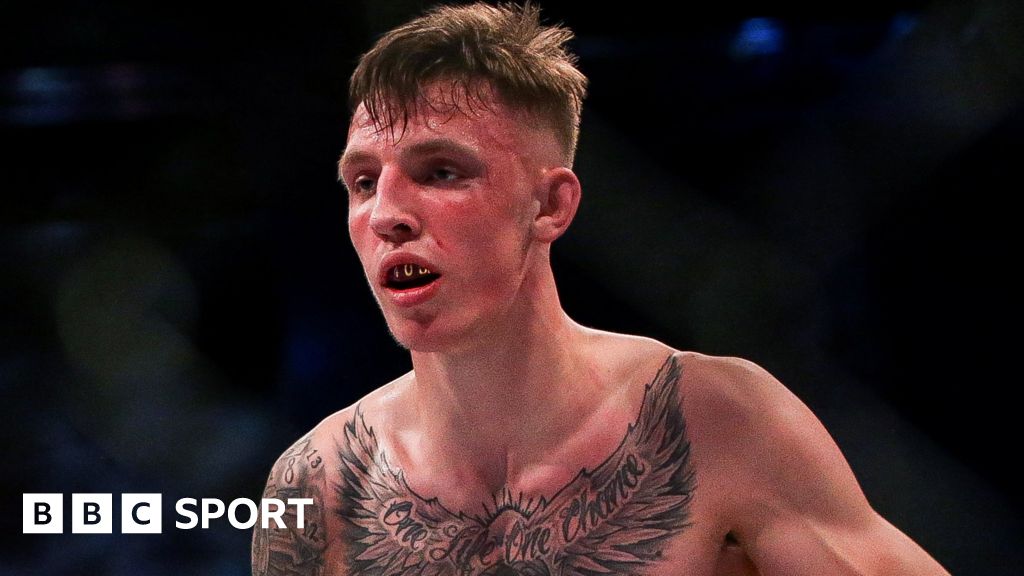 Cage Warriors: Rhys McKee stops Justin Burlinson in third round to ...